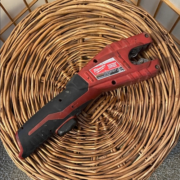 Milwaukee | Other | Milwaukee Red And Black Power Tool Copper Cutters ...